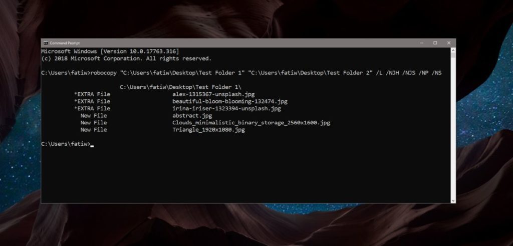 How to compare folder content from the Command Prompt on Windows 10