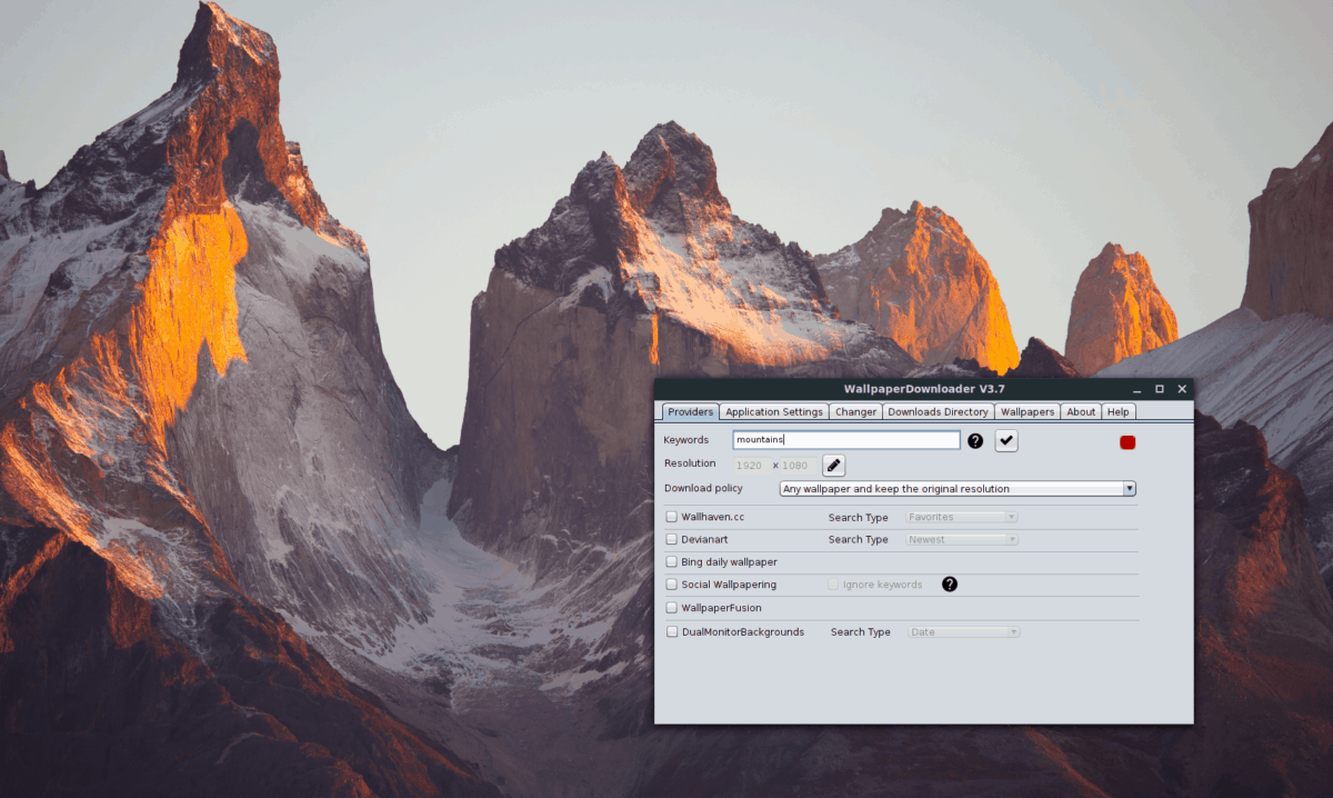 4 best wallpaper downloaders for Linux