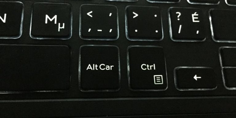 How to use the Alt Car or AltGr key on the keyboard on Windows 10