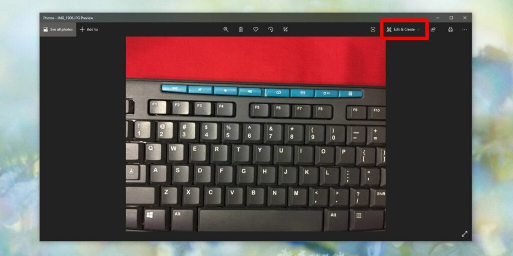 How to straighten a photo on Windows 10