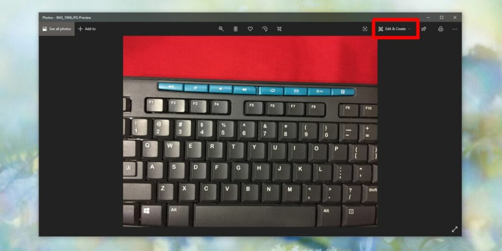 How to straighten a photo on Windows 10