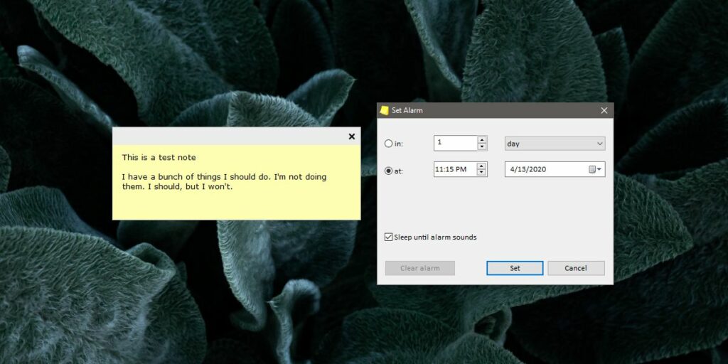 How to schedule sticky notes on Windows 10