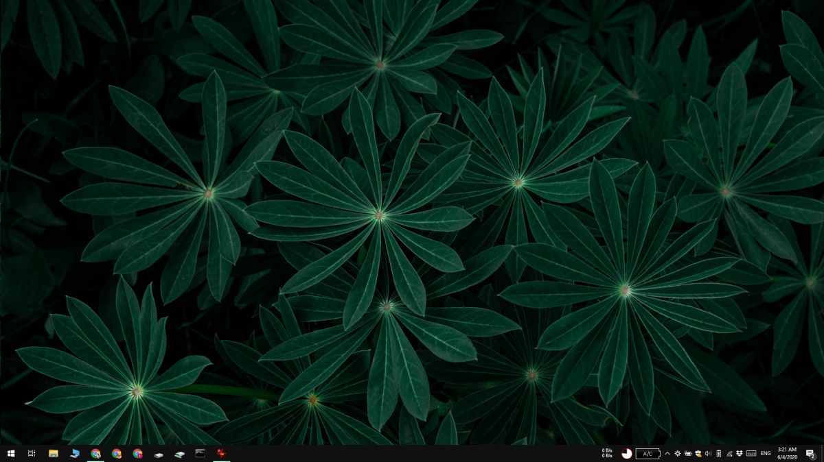 How to automatically hide desktops icons on Windows 10