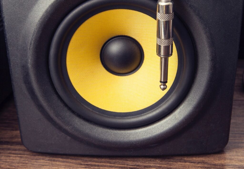 How to prevent notifications muting sound on Windows 10