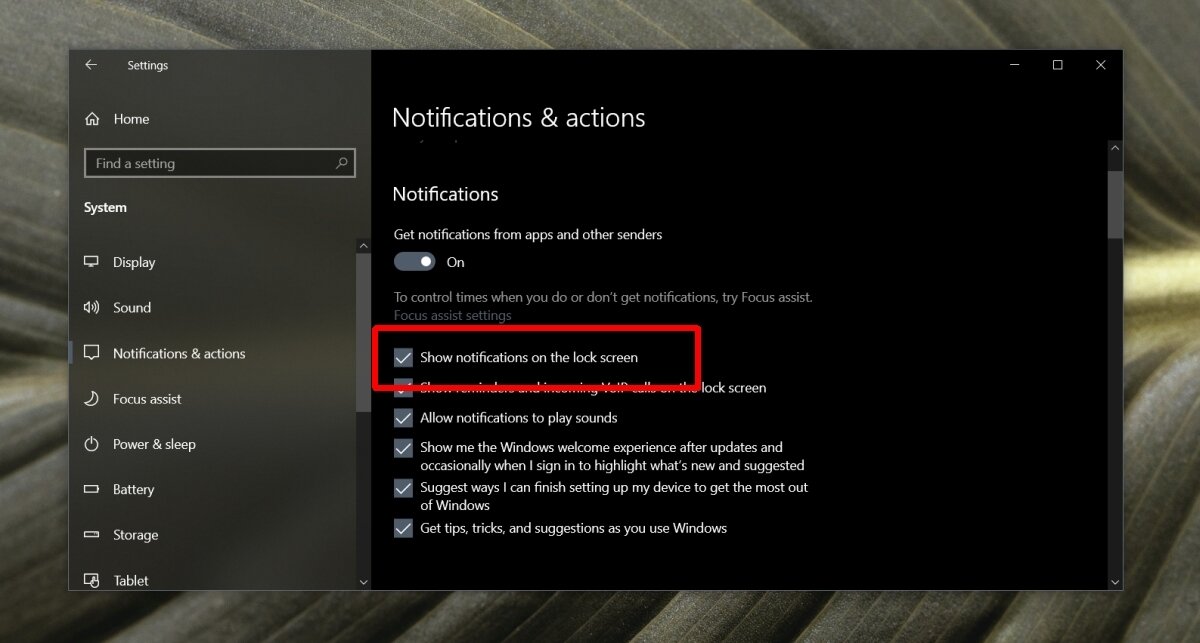 How to turn off Microsoft Rewards on lock screen on Windows 10