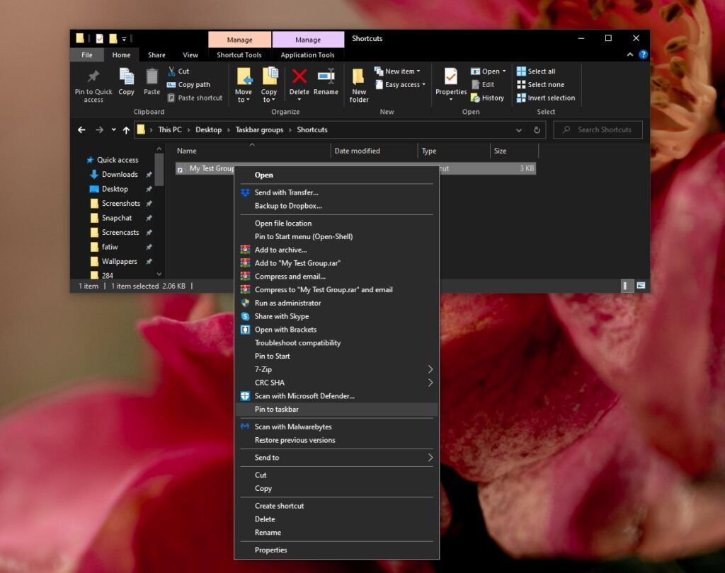 How to group apps on the taskbar on Windows 10