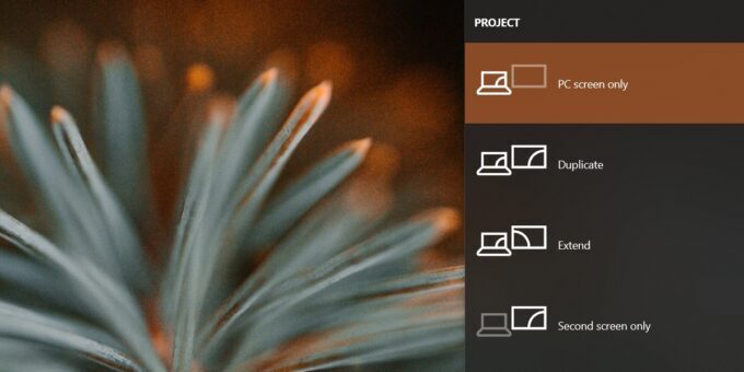 Manage a 3 Monitor Setup on Windows 10 - Full Tutorial