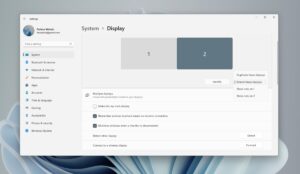 How to connect multiple monitors on Windows 11