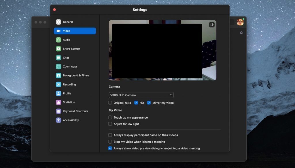 How to use external webcam for FaceTime on a Mac