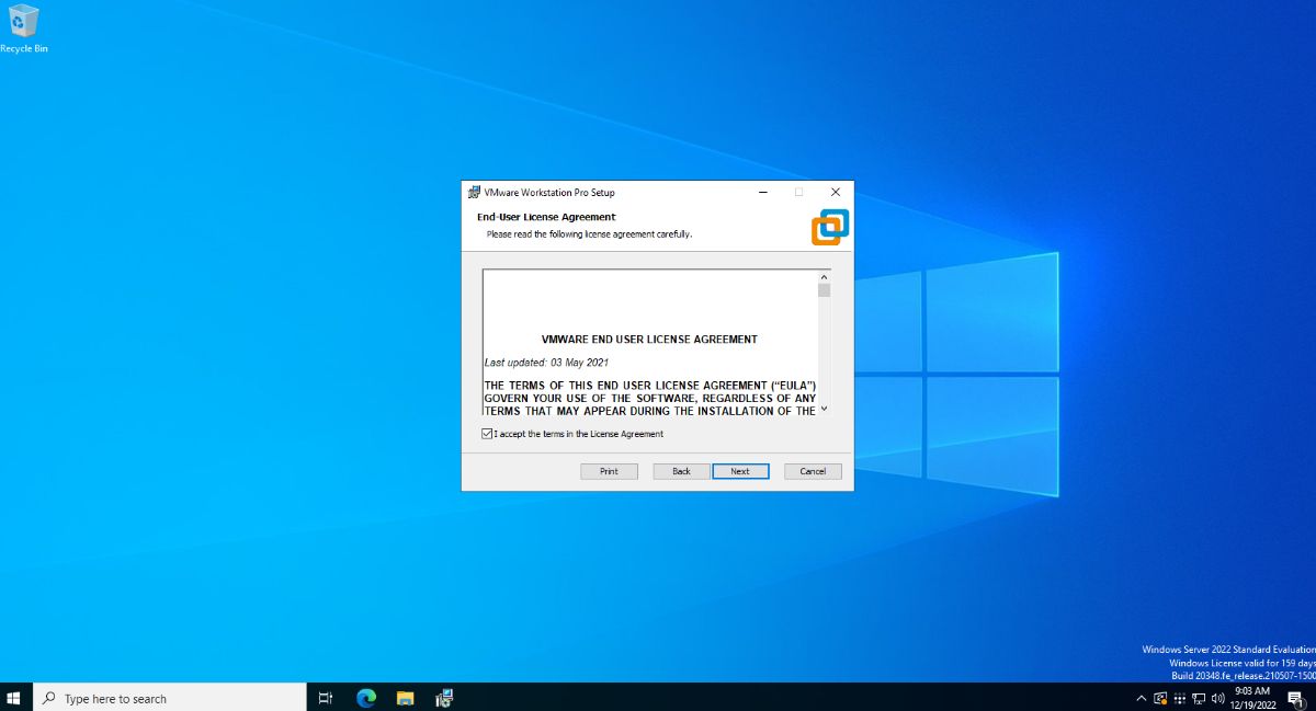 Setup VMware Workstation Pro on Windows Server - Addictive Tips Guide